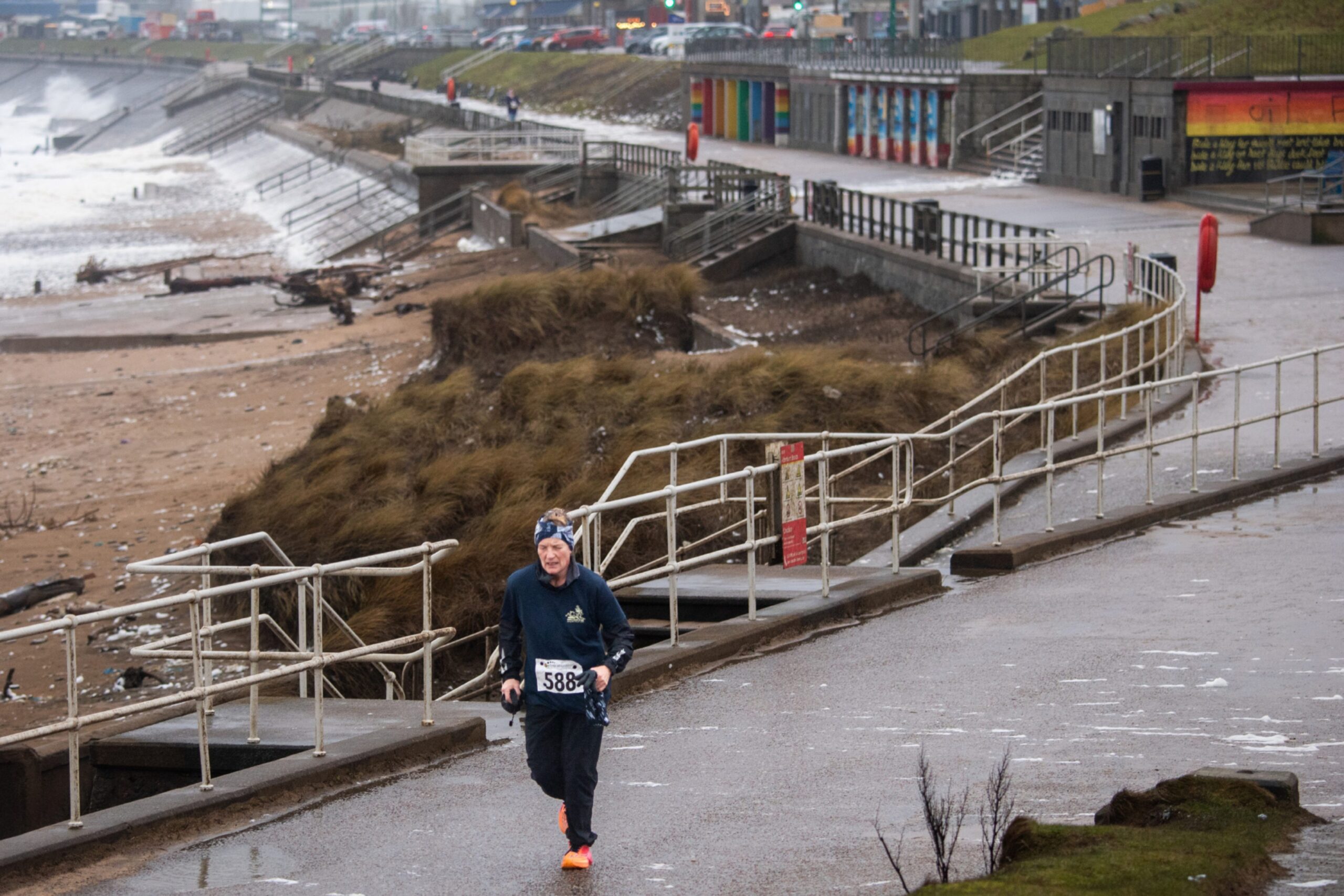 Aberdeen runners compete in Metro Proms 3K race