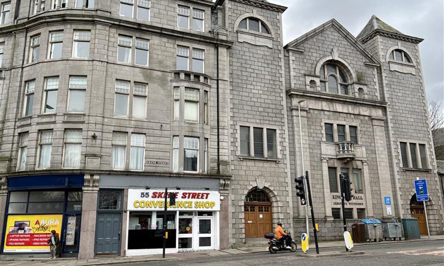 Rosemount takeaway signage row goes to Scottish Government