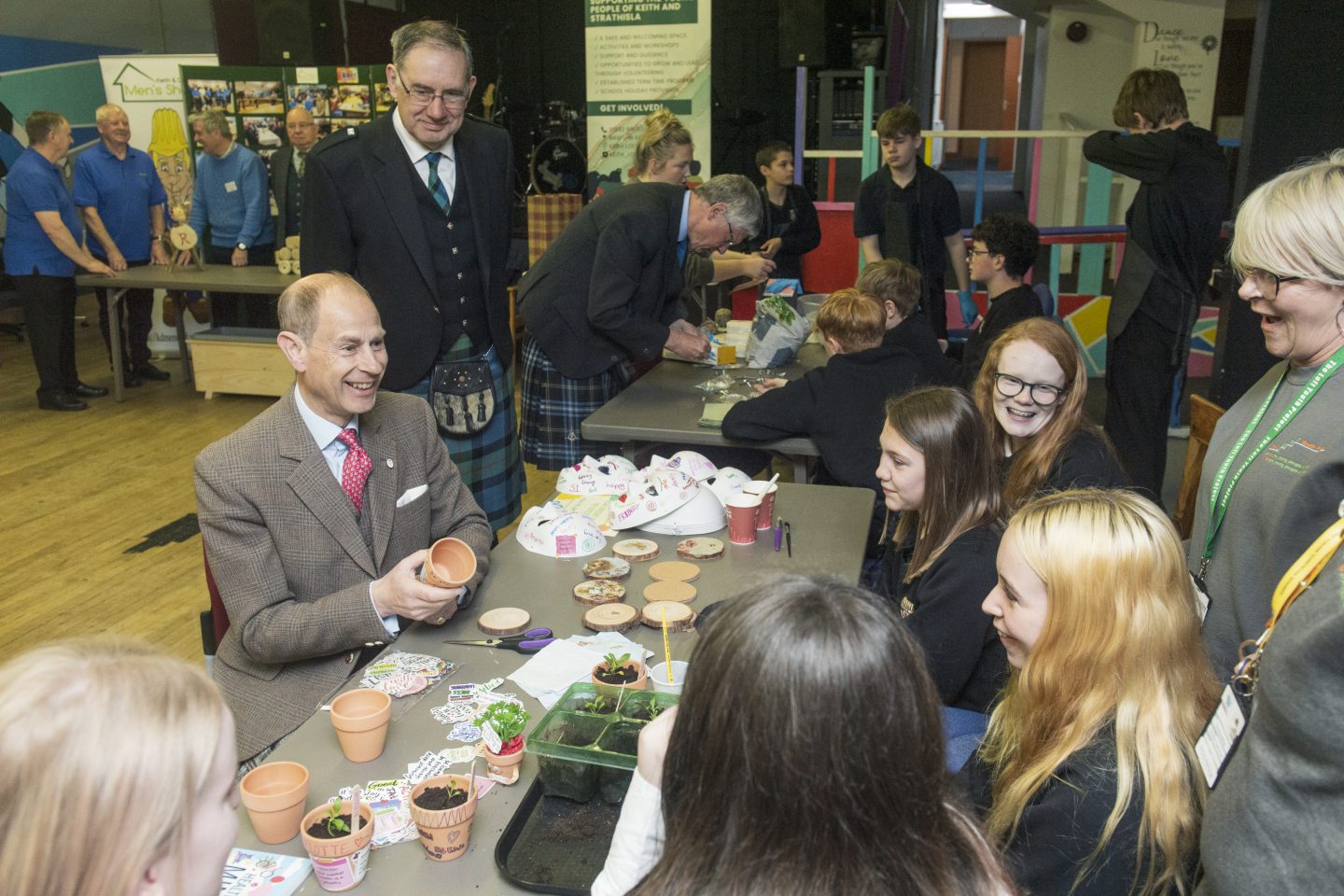 Duke of Edinburgh flies into Keith on whistlestop Moray tour