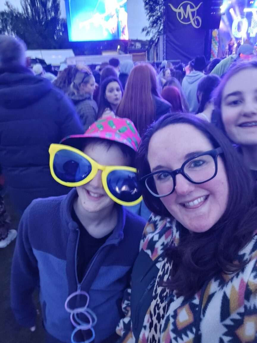 Elgin girl, 12, scared Tourette’s tics could get her arrested