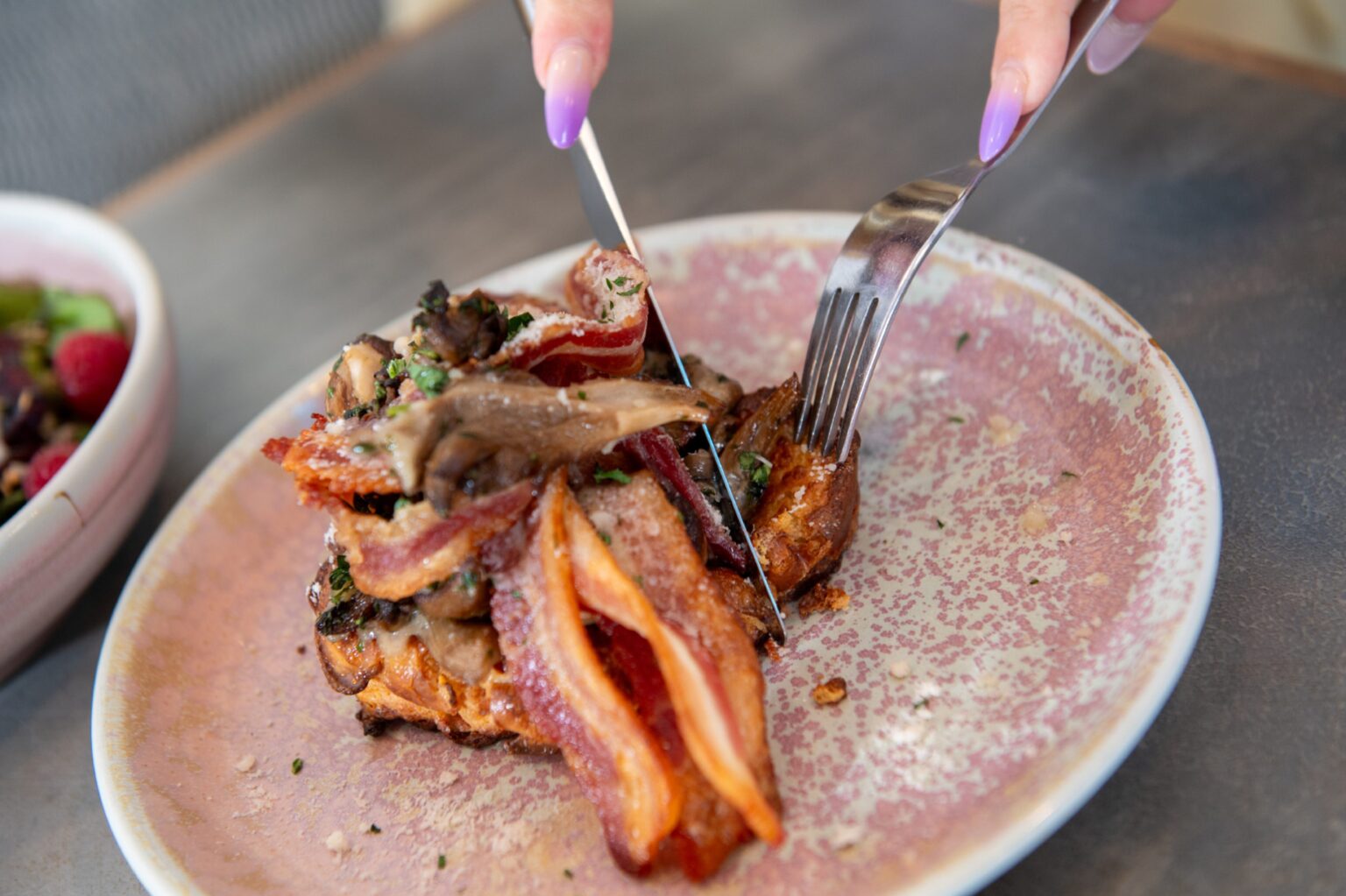 What's the new menu like at Barra Farm Shop and Kitchen?