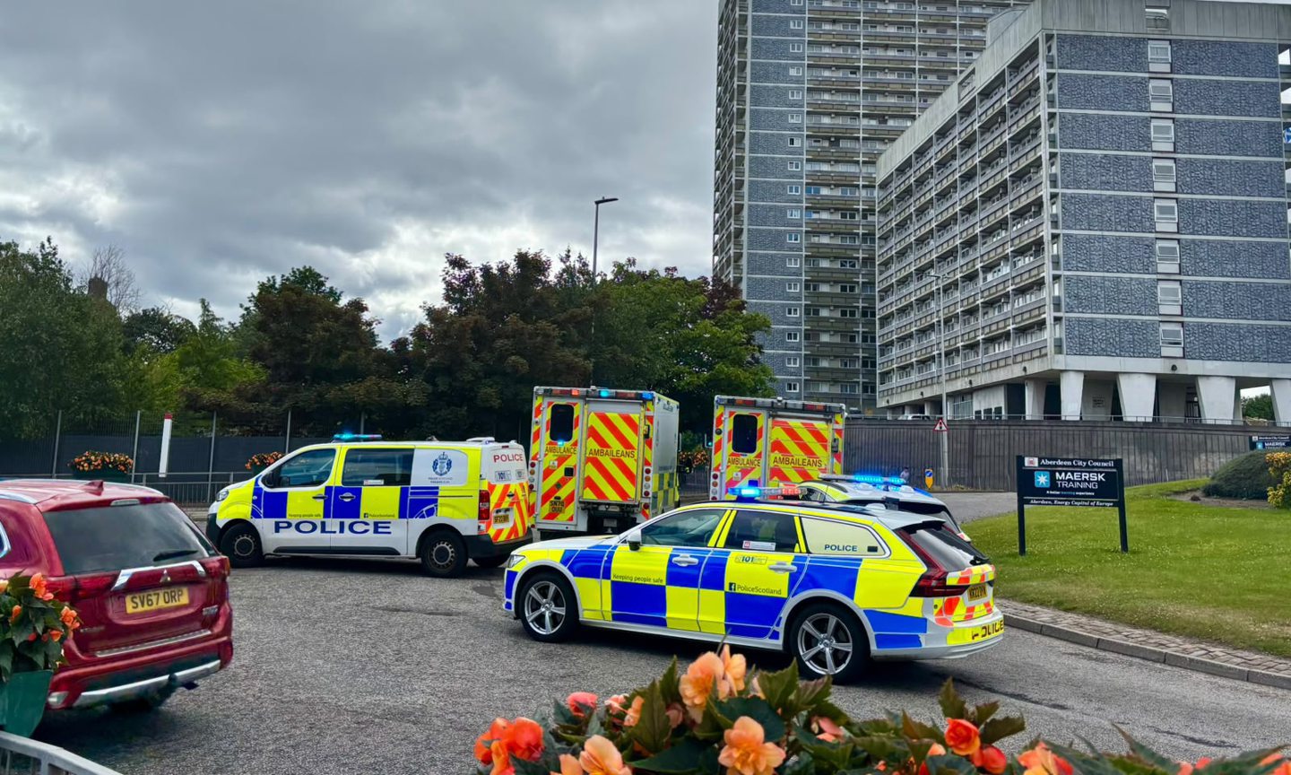 Woman and two children hospitalised after Beach Boulevard crash