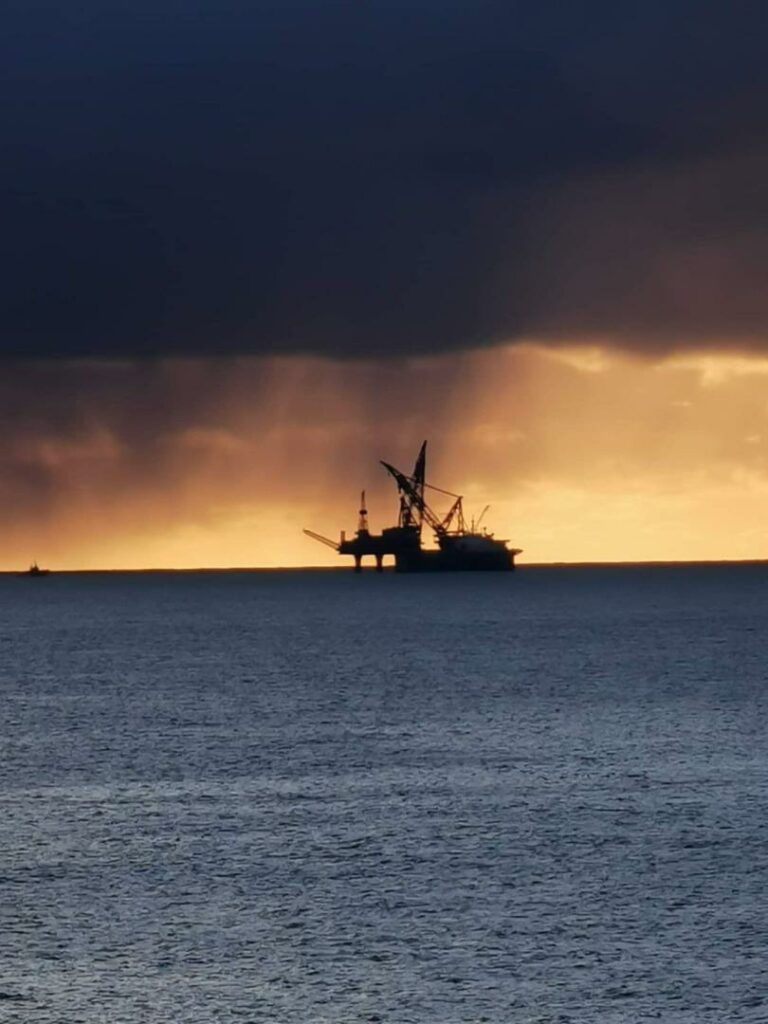 Heerema arrives on location to begin Dunlin Alpha decommissioning