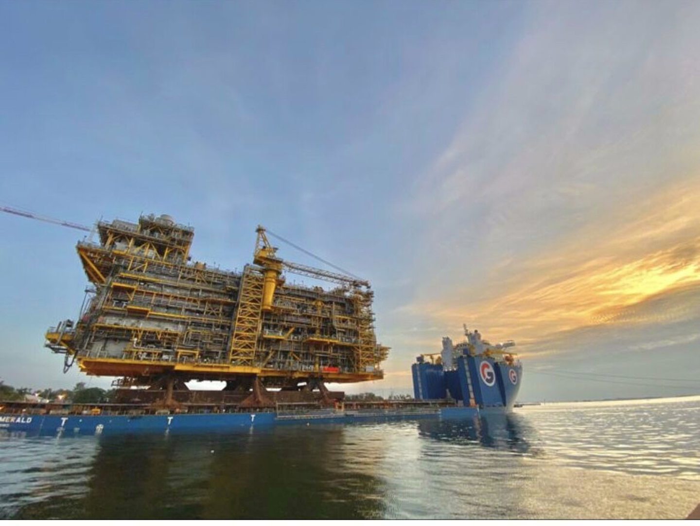 Tyra II process module sets sail bound for North Sea