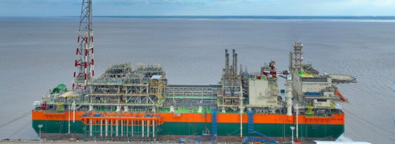 Typhoon tears BP FPSO from Chinese dock