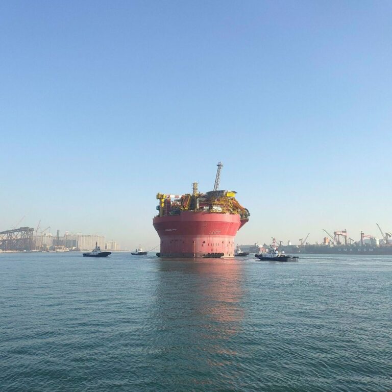Shell Penguins FPSO sets off for North Sea - via Haugesund