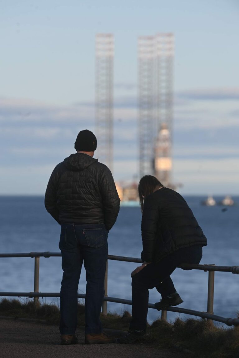 Video from North Sea oil rig delivers sweeping views of Aberdeen