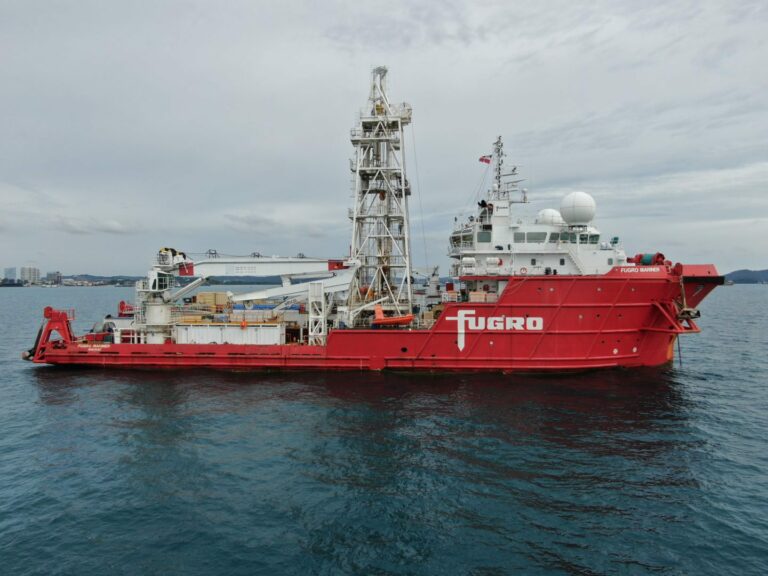 Fugro posts £18m annual loss, CFO to step down