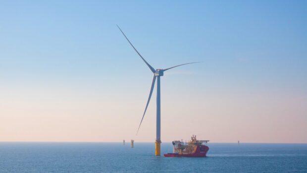 UK risks missing 2030 wind target under current AR7 budget, report finds