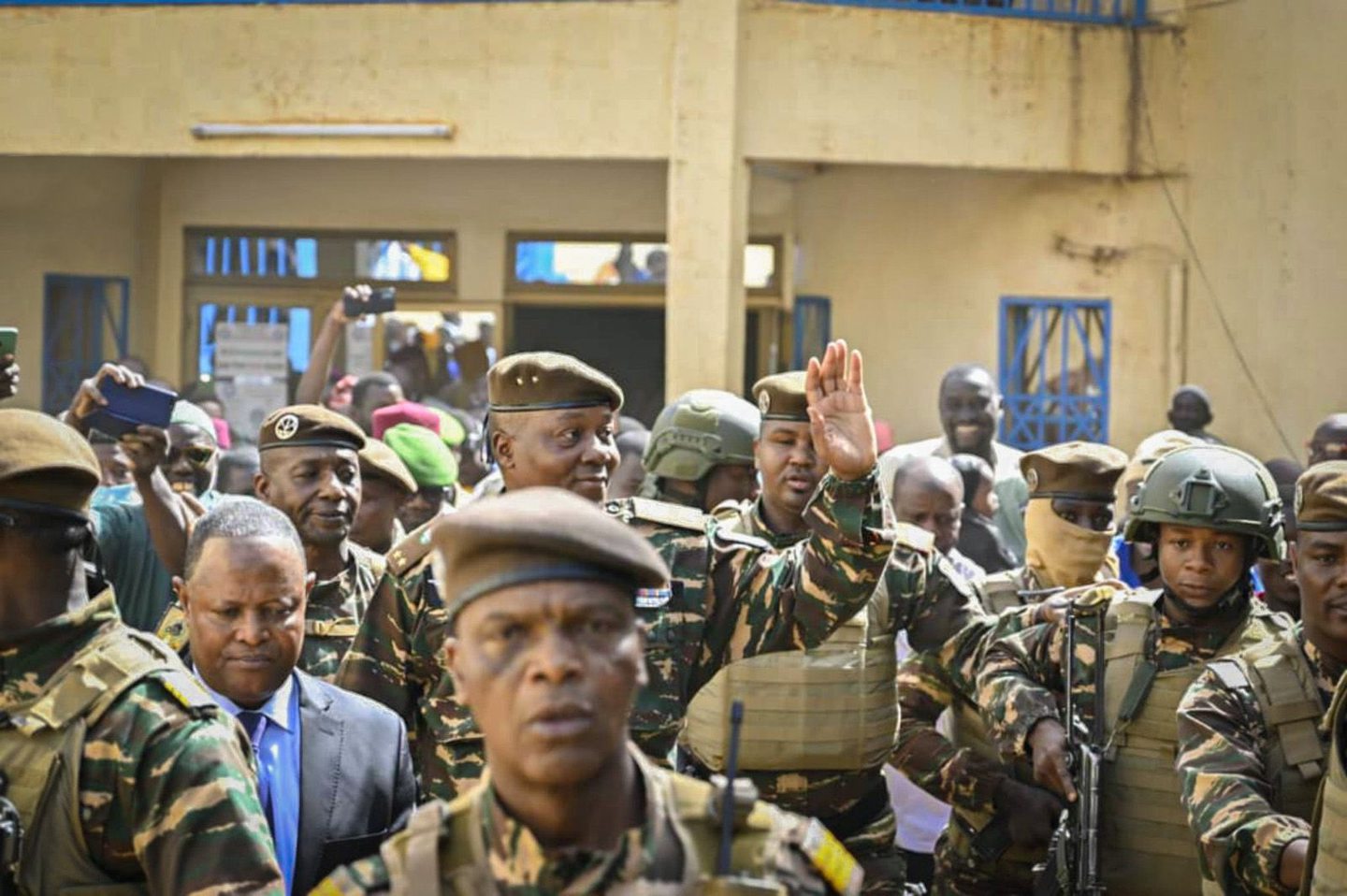 ECOWAS offers Niger sanctions relief as pipeline readies