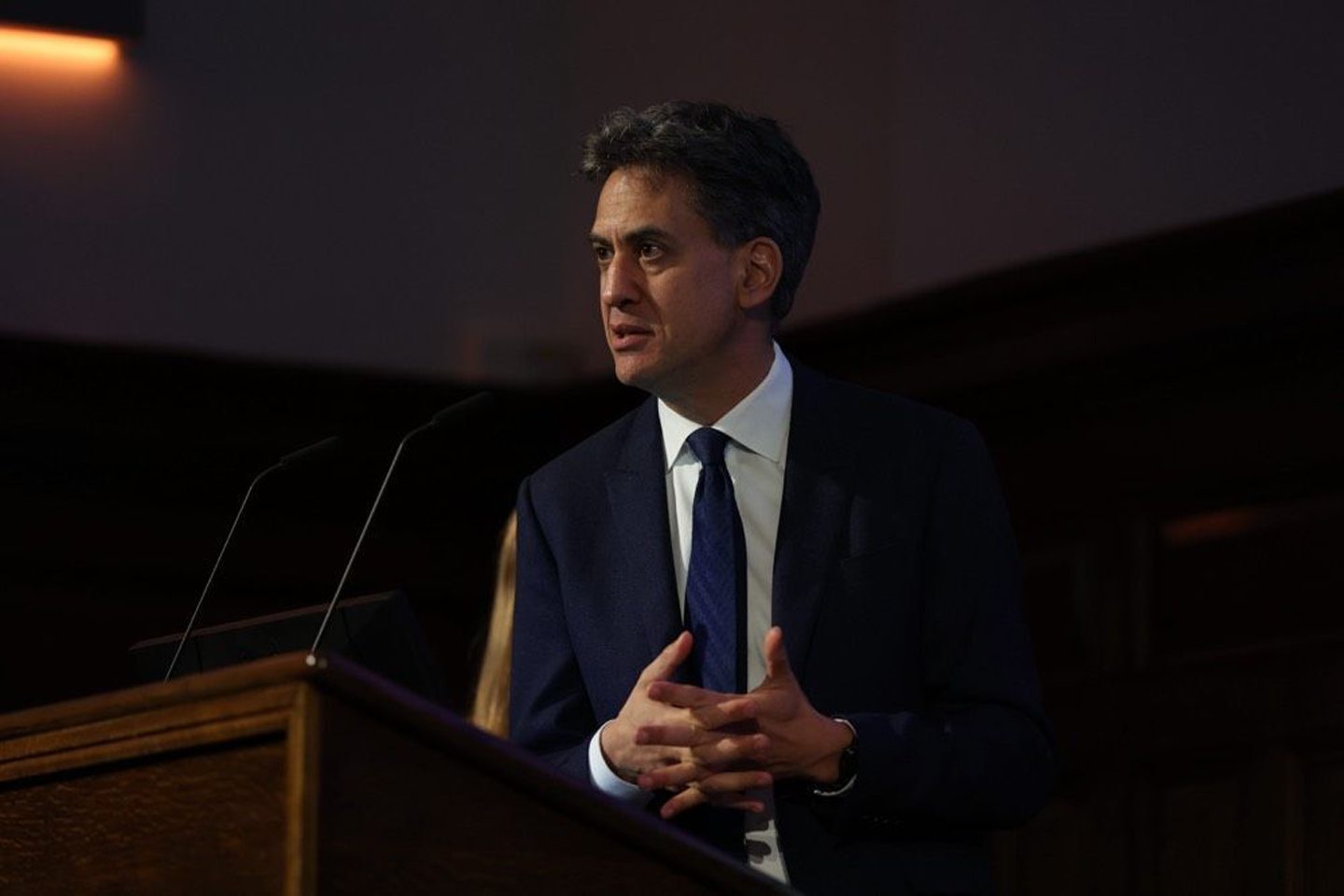 UK sets 87% legally binding carbon emissions reduction target
