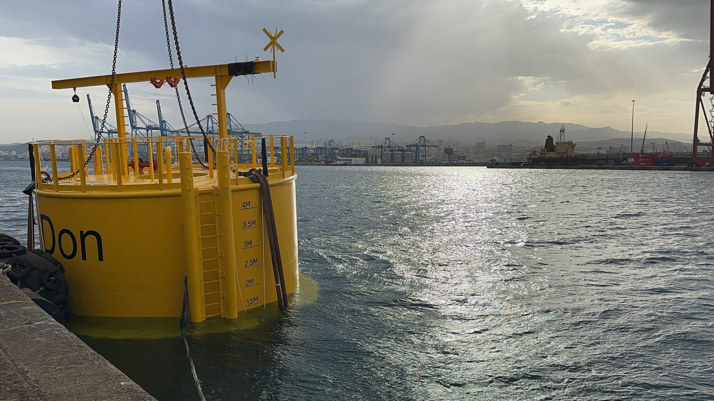 Global OTEC intalls world-first offshore ocean heat energy platform