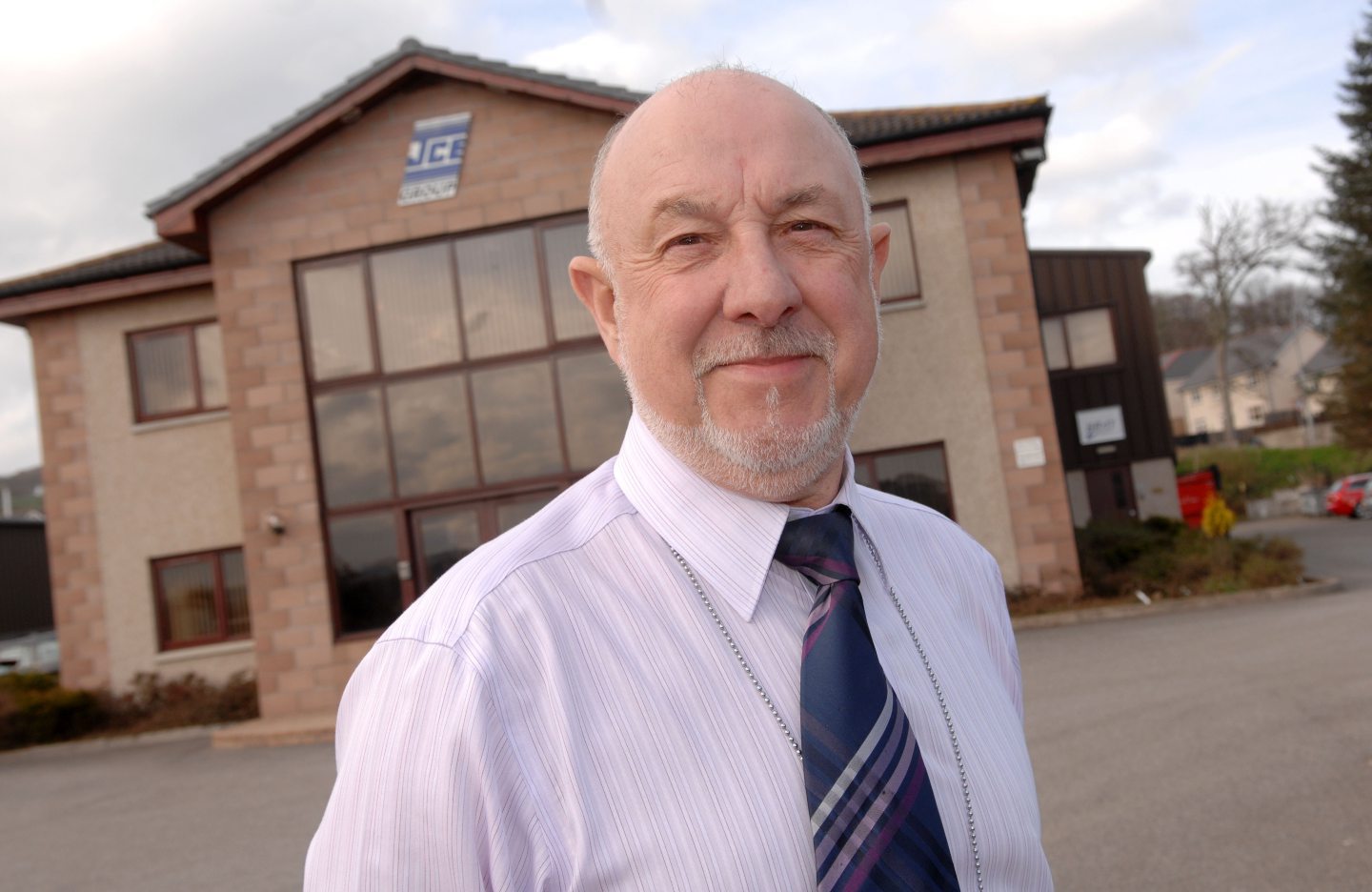 JCE Group launches solar tech at Offshore Europe