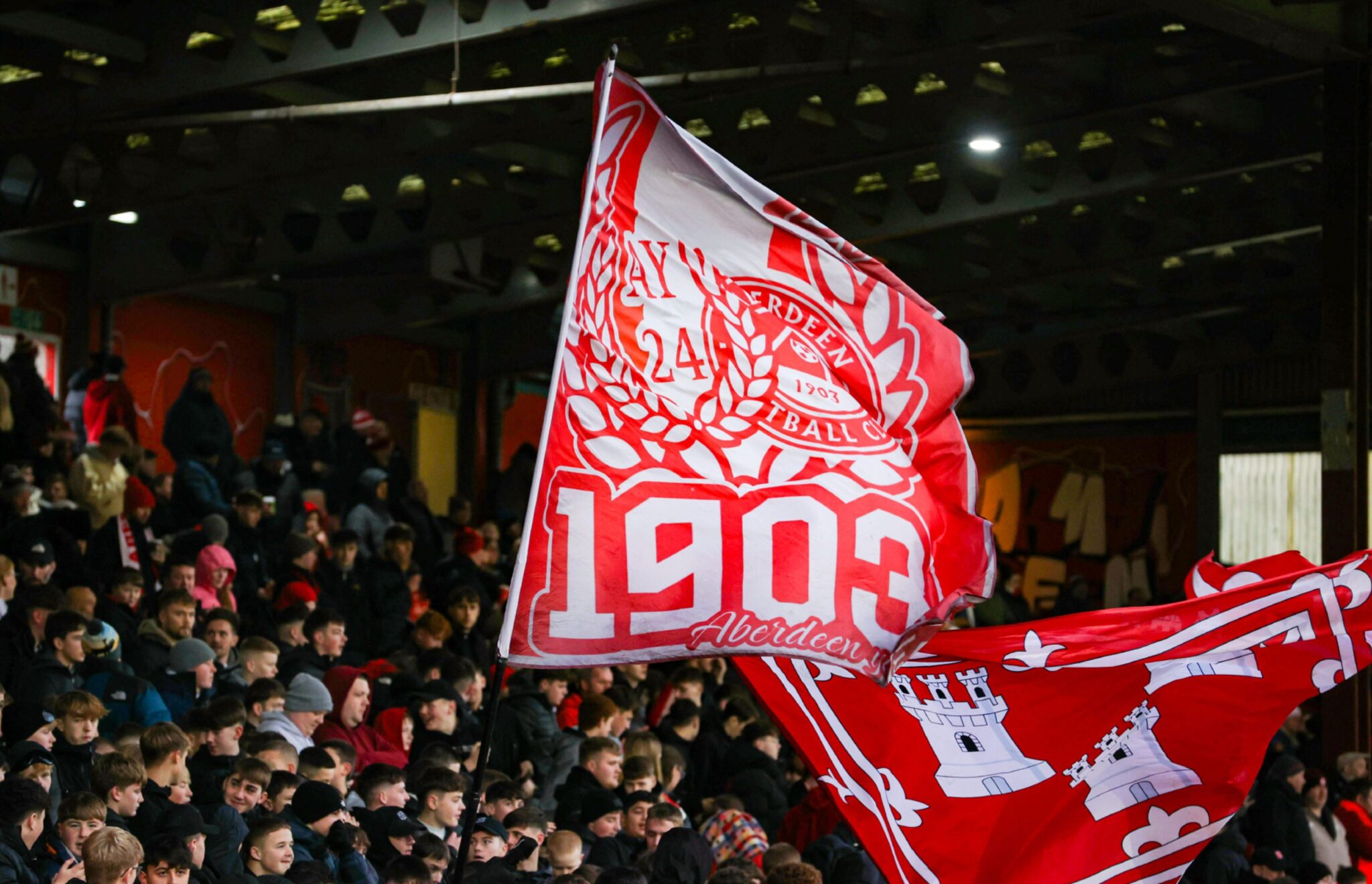 Crowds pay tribute to tragic Valaris man Lee Hulse