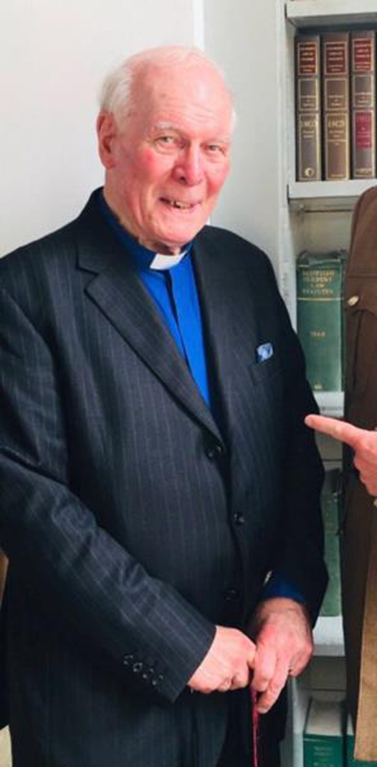 Tributes paid to former North Sea reverend Angus Smith