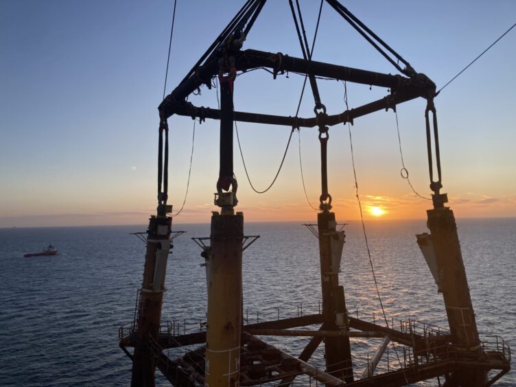 Perenco lifts Amethyst field jackets from the North Sea