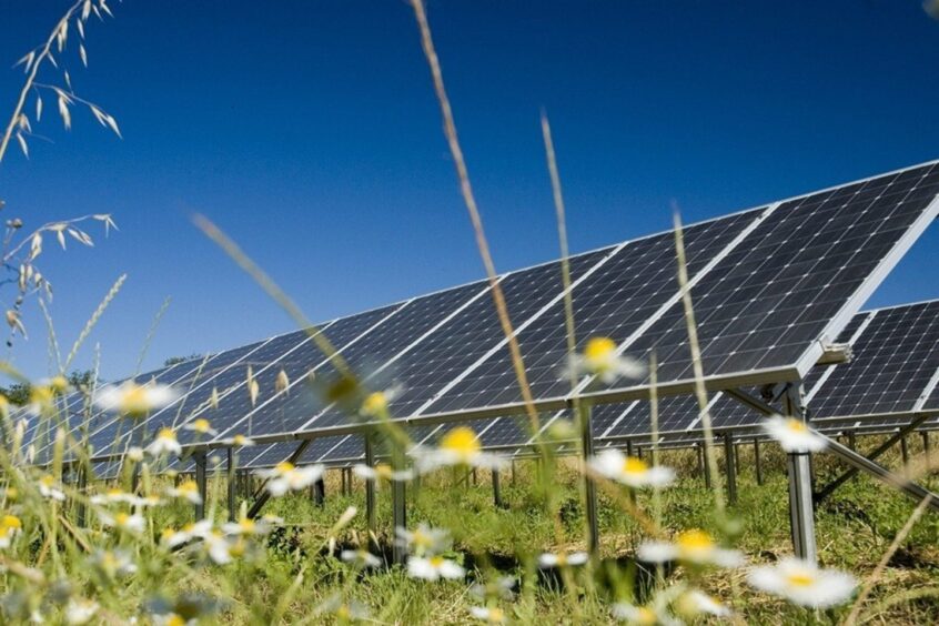 Mega 800MW Springwell Solar farm given approval