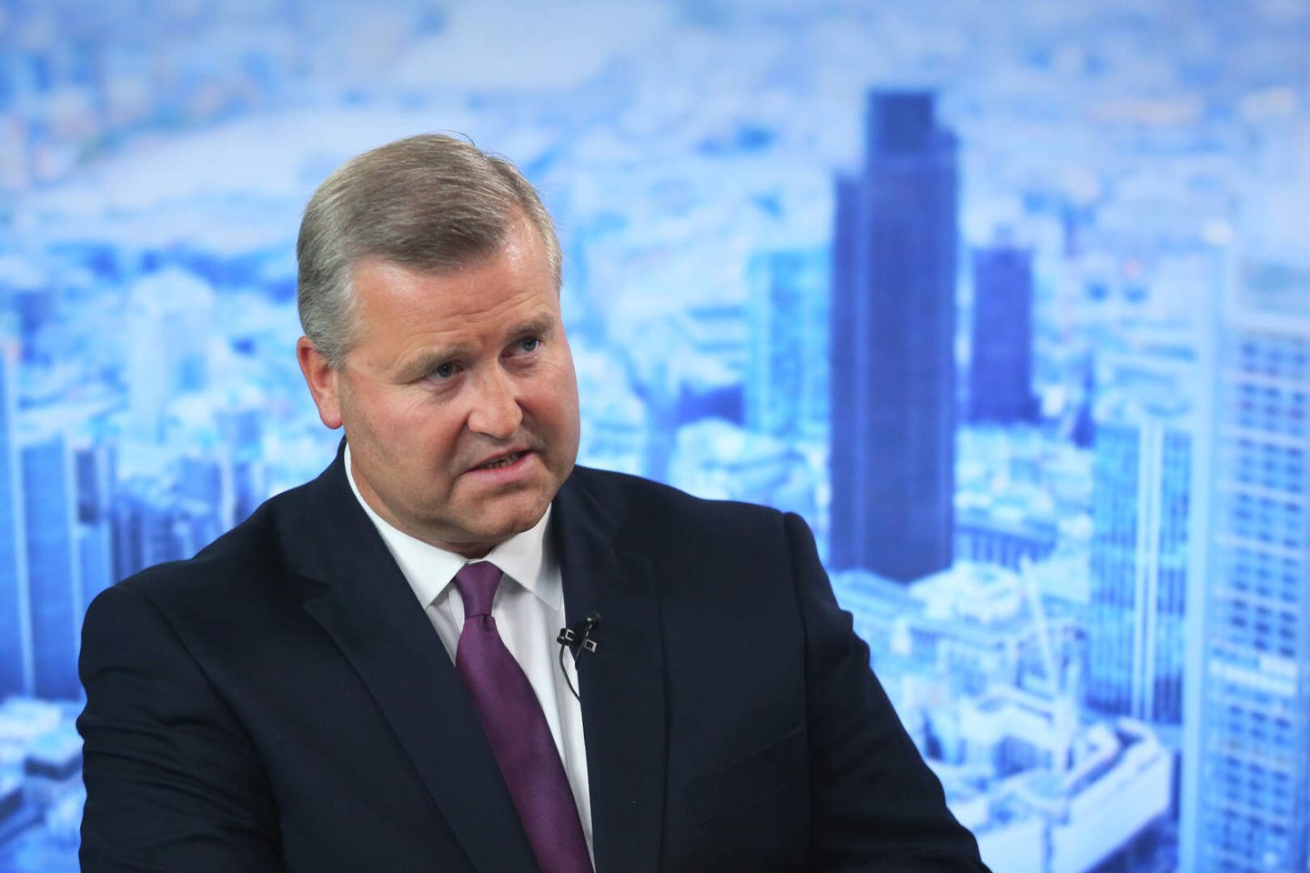 BP boardroom turmoil deepens as Manifold fights back