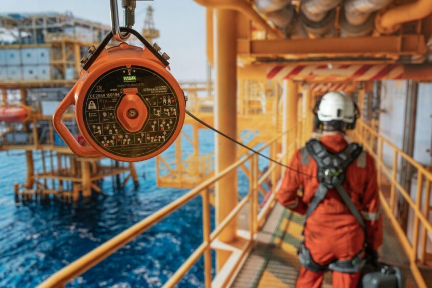 Why fall protection safety cuts downtime in oil and gas industry