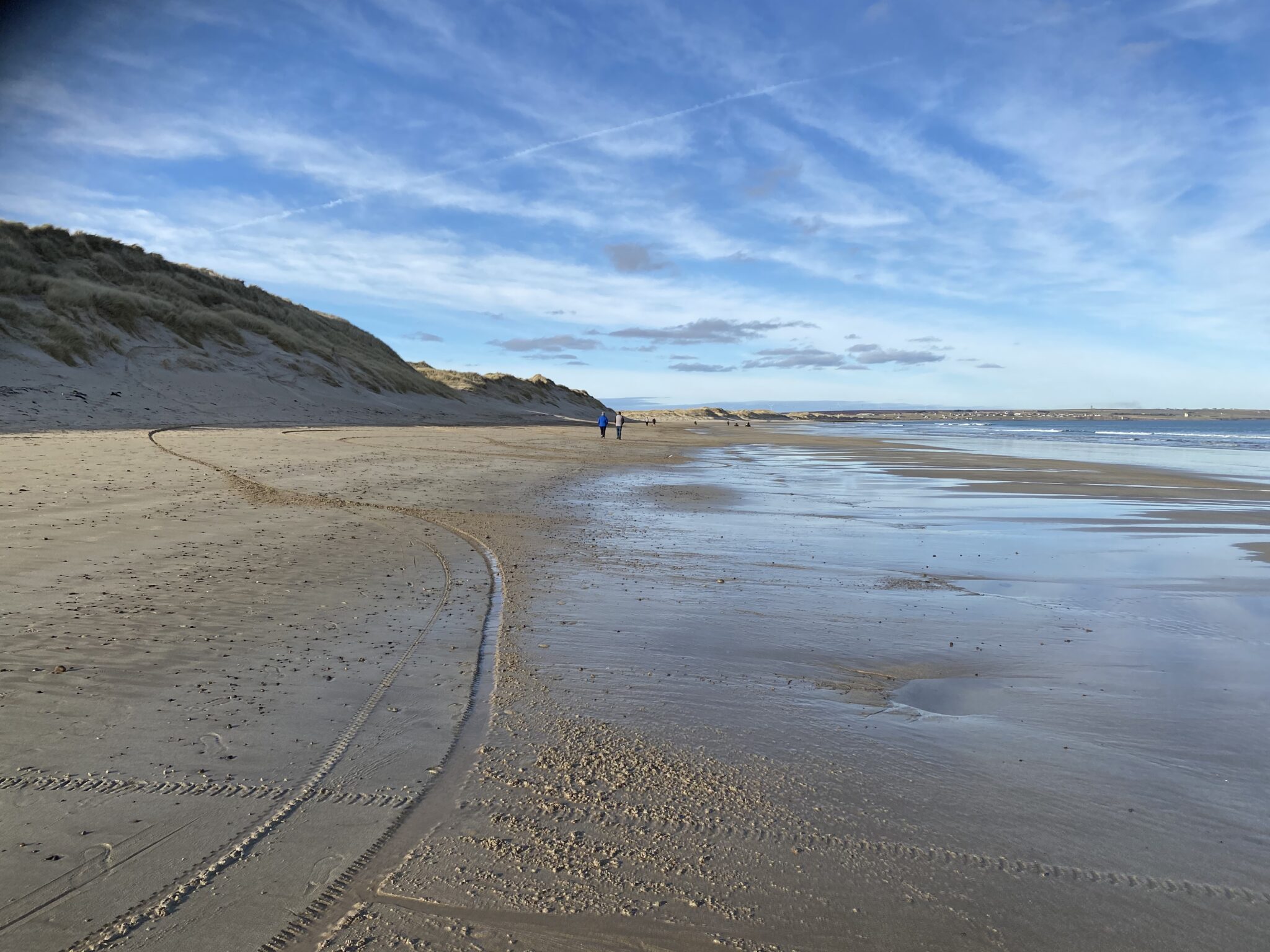 Top 5 Scottish Beach Walks For Foodies - Far North - The Scots Magazine