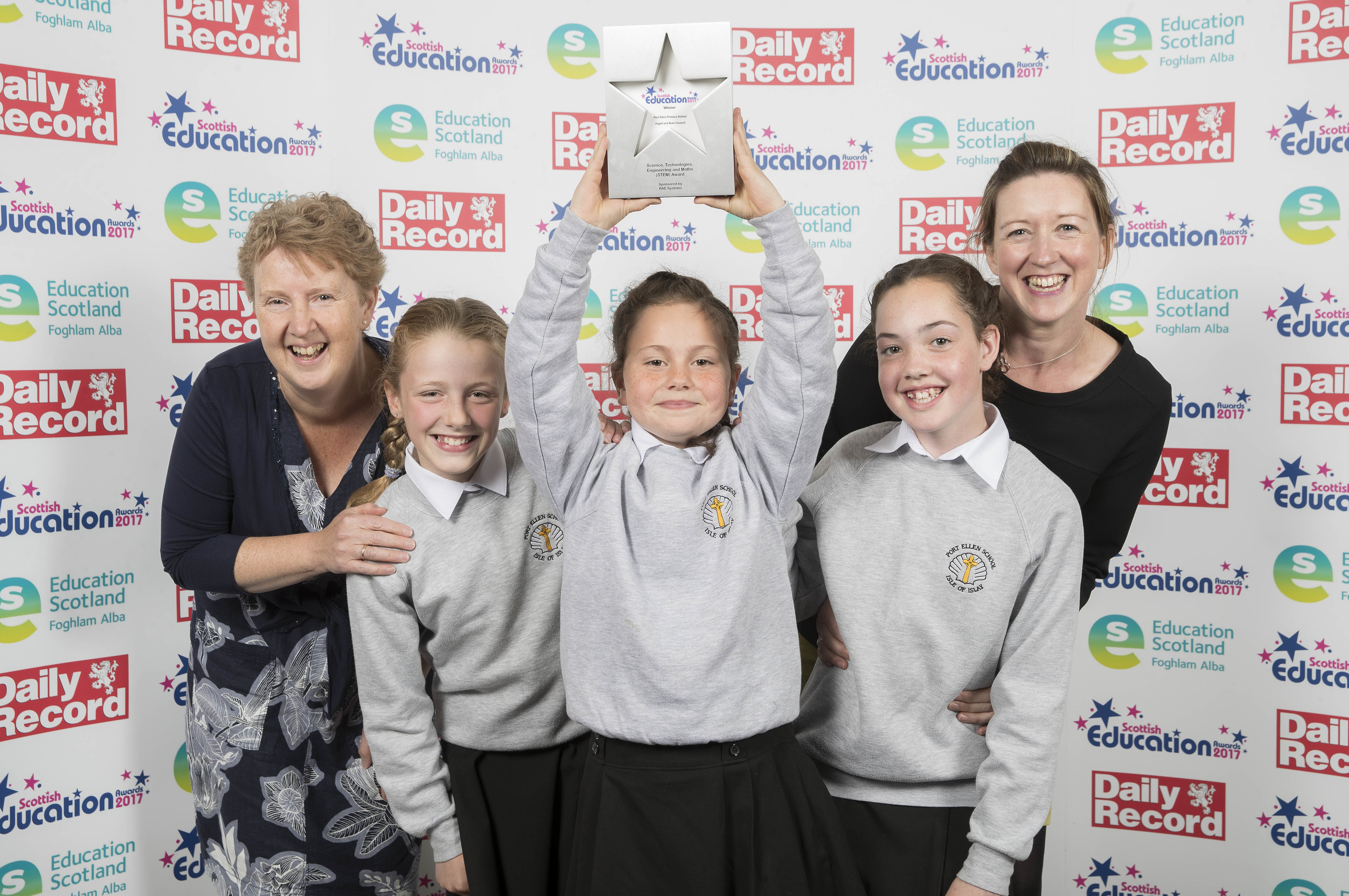 Top awards for Dunbeg head and Islay primary - The Oban Times